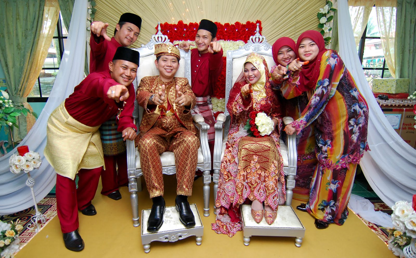 Miracles Behind The Lens: Majlis Bersanding : Rizal & Lizah