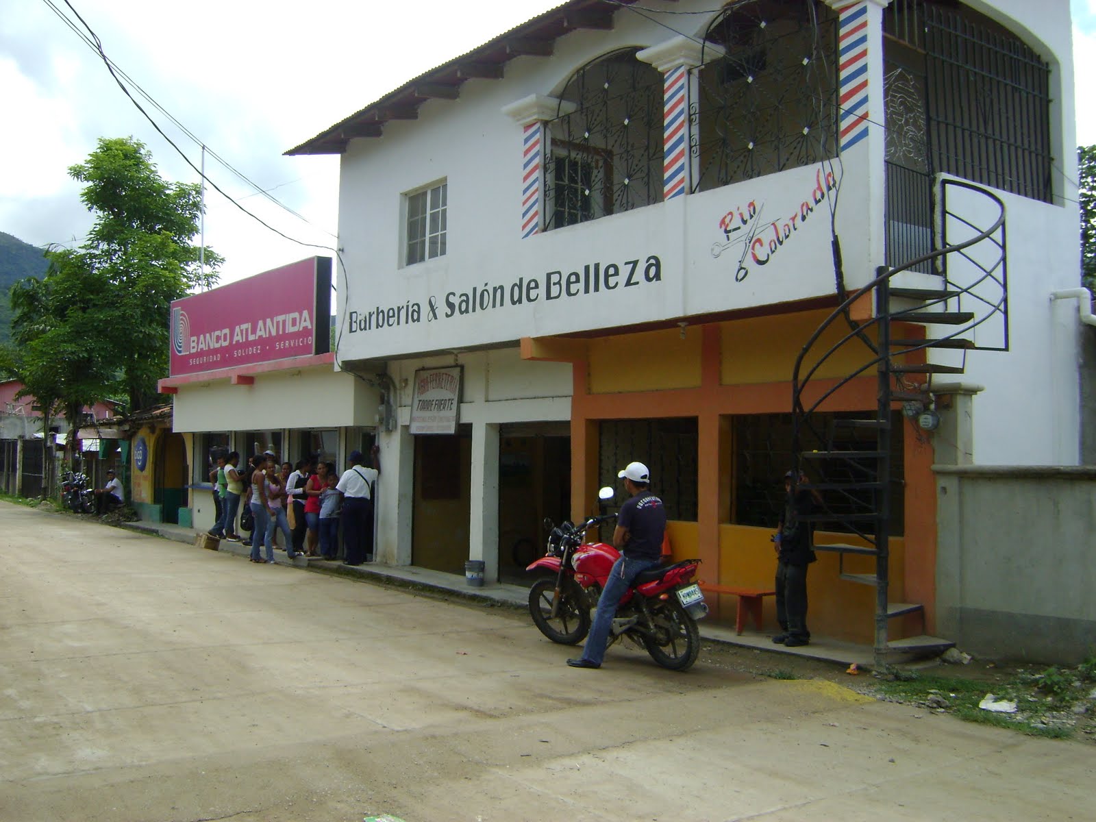 VICTORIA,YORO, HONDURAS.: PRIMERAS PULPERIAS EN VICTORIA, YORO