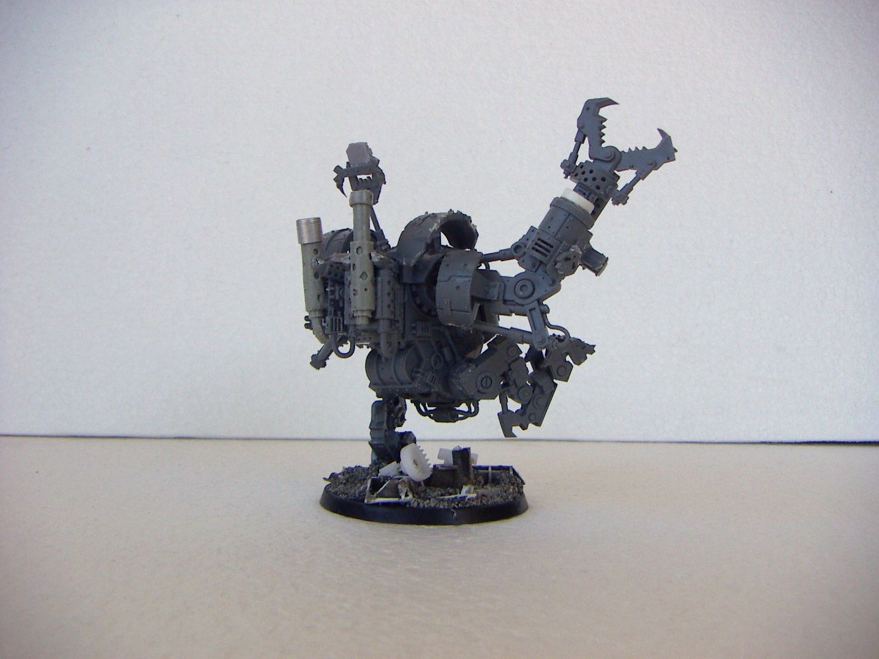 AddictedToStyrene: WH40K - Ork "Deff Dread" Dreadnought