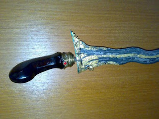 AZMIE ART PARANG,PISAU DAN KERIS: contoh parang dan keris