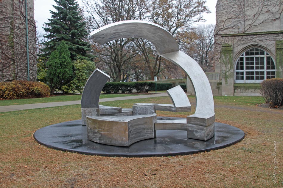 Public Art in Chicago: Meridian VIII [By Ed McCullough]