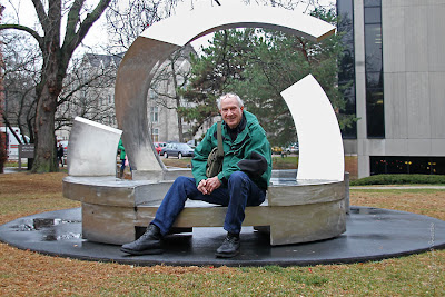 Public Art in Chicago: Meridian VIII [By Ed McCullough]