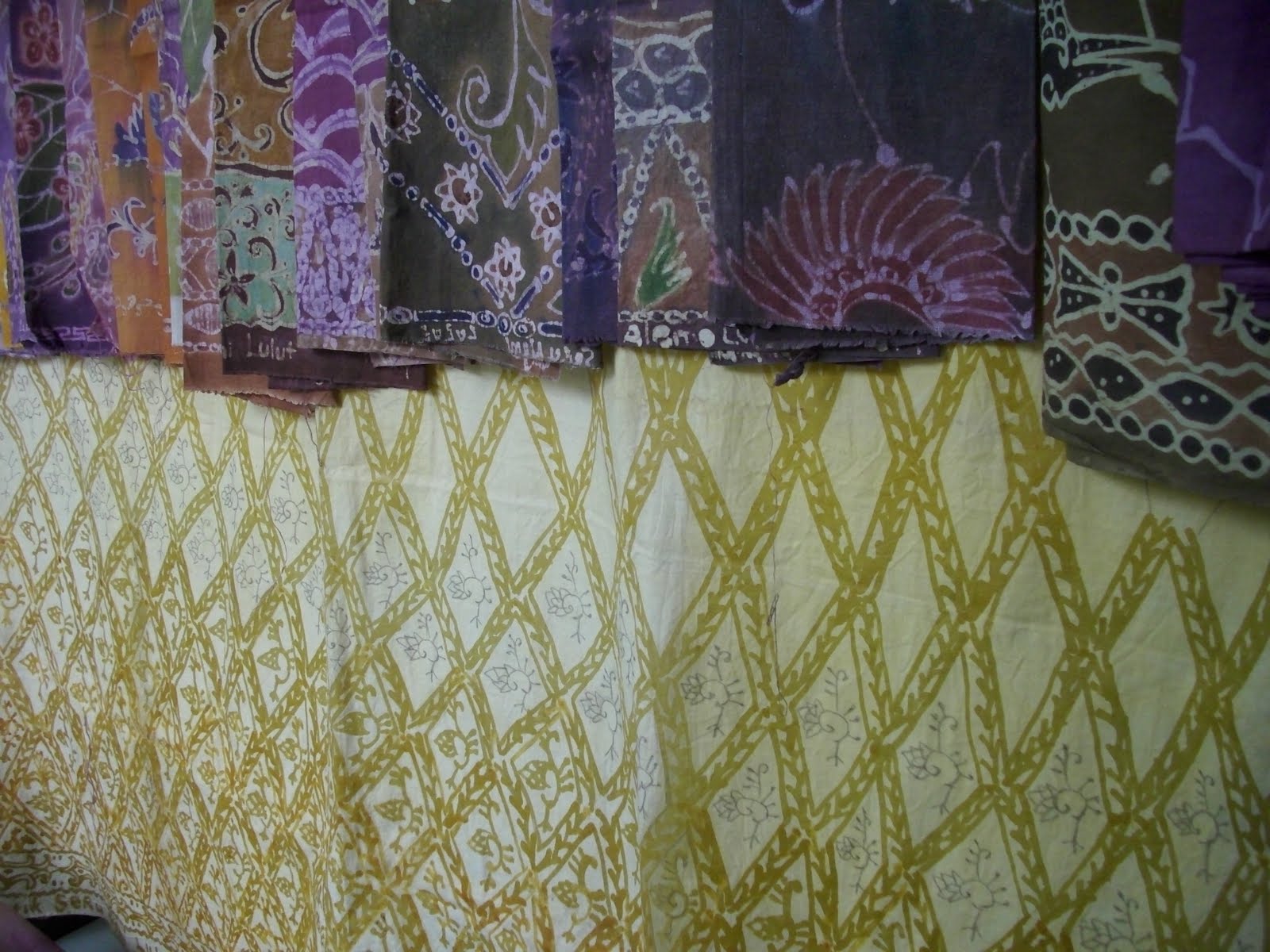 CEMILAN OTAK: Batik Seru, Seni Batik Baru