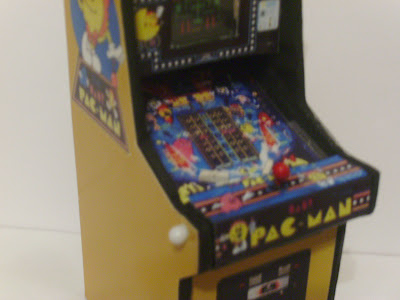 Retro Heart: BABY PAC-MAN Custom Scale Pinball Arcade Model