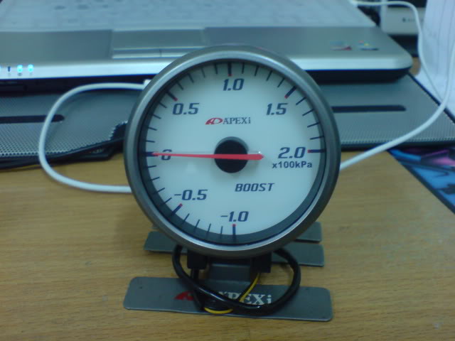 HYBRID POWER: Apexi boost meter rm350