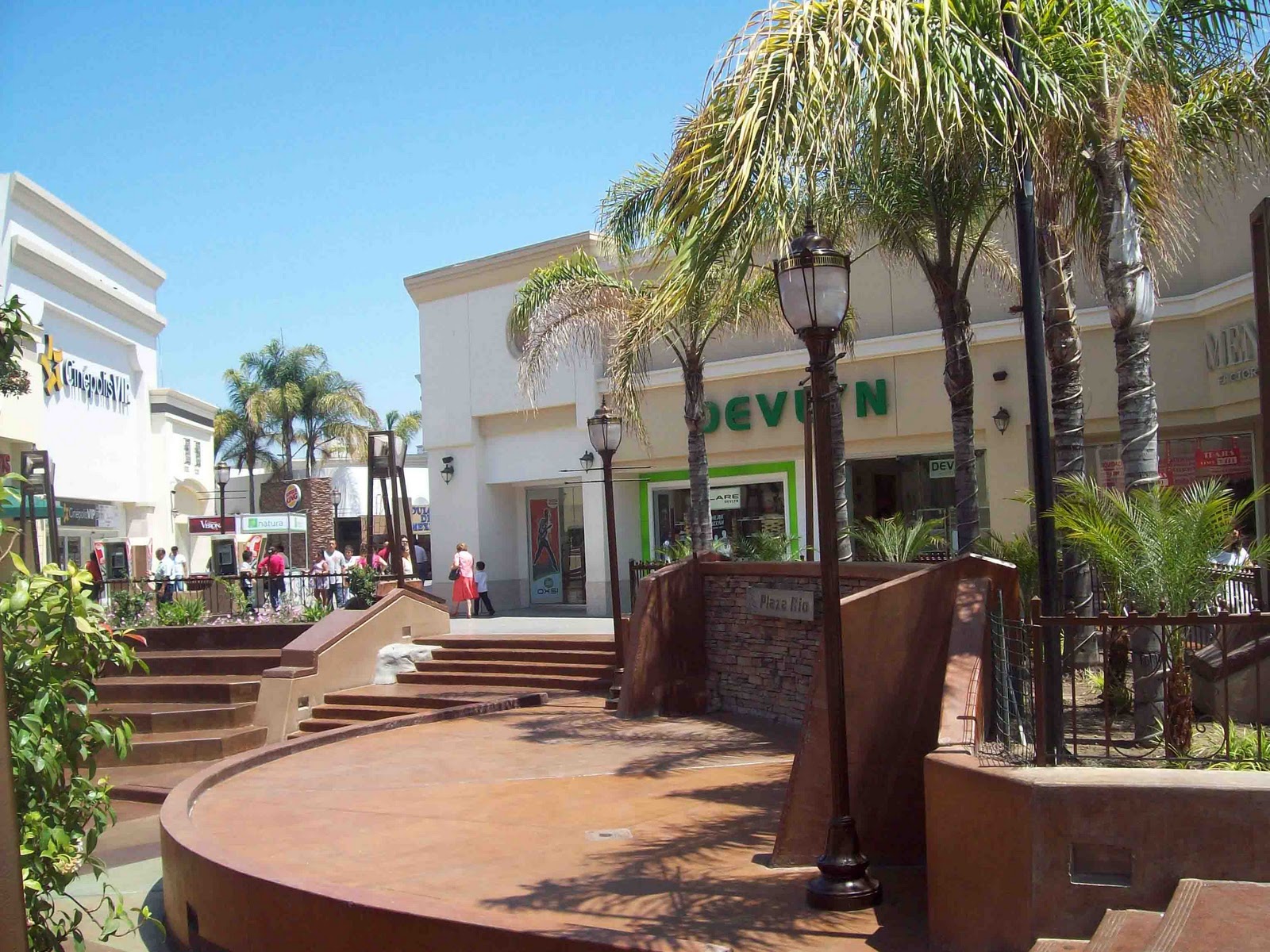 PLAZA RIO Tijuana