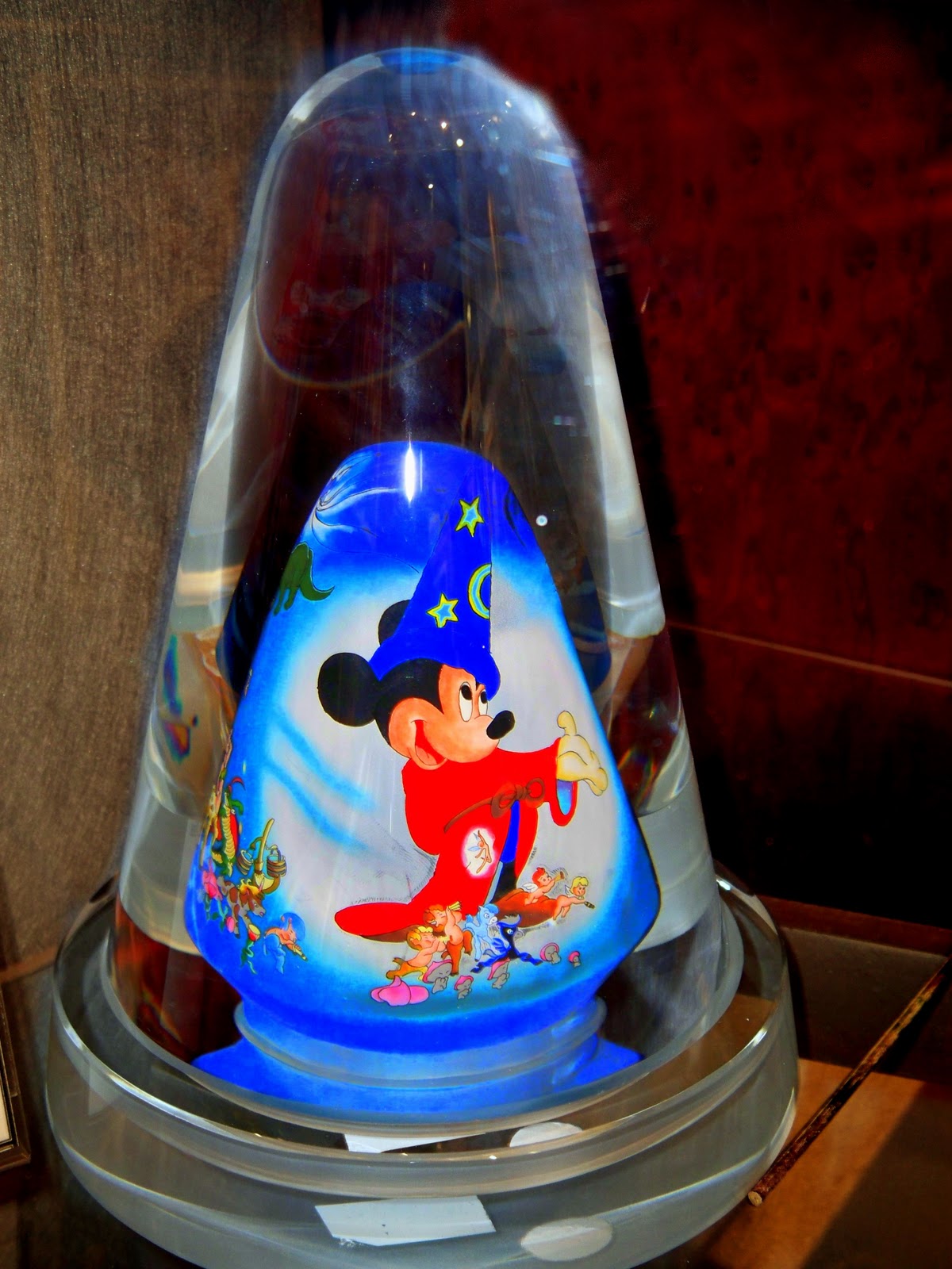 The Walt Disney World Picture of the Day: Disney Fine Art Glass [4 ...