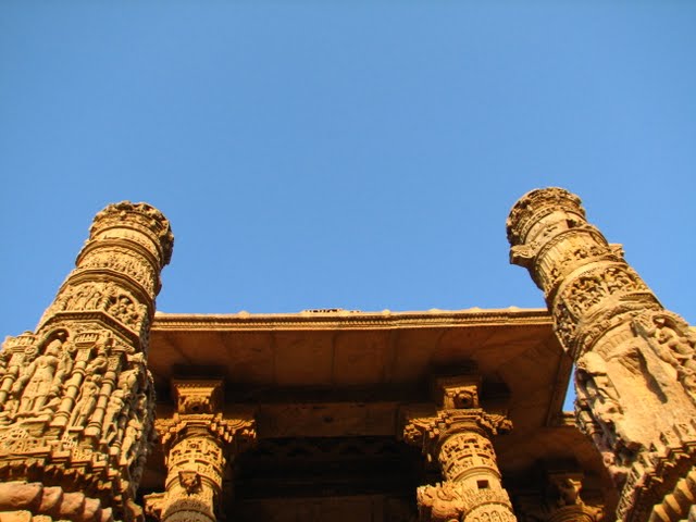 A travelogue to Modhera Sun Temple in Gujarat with travel tips!