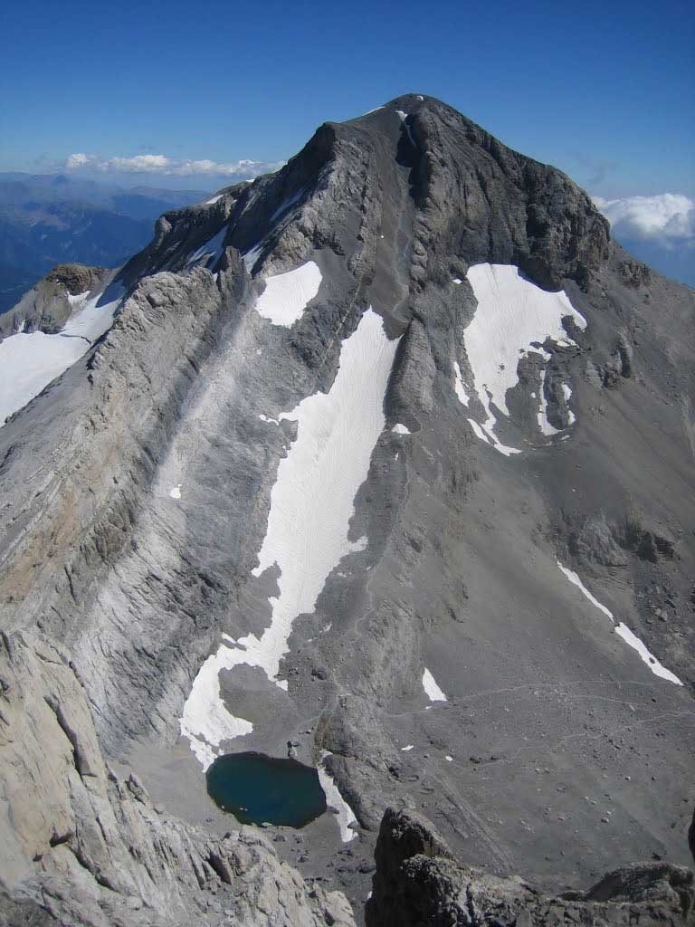 CORRIENDO POR LA SIERRA: MONTE PERDIDO (RUTA DE LAS ESCALERAS) Y CILINDRO