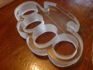 WeaponCollector's Knuckle Duster and Weapon Blog: Hand Made Acrylic ...