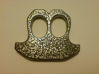 WeaponCollector's Knuckle Duster and Weapon Blog: Home Made Solid Steel ...