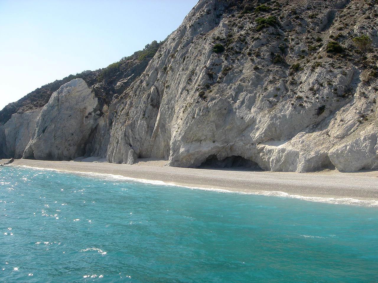 eite-eite: Η Σκιάθος και οι παραλίες της