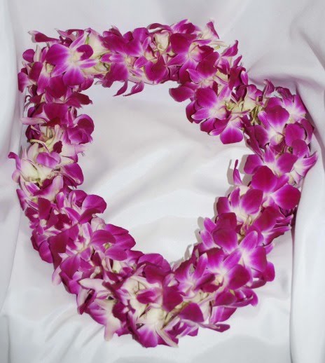 LEIS BY TIARE: LEIS FOR SALE!!!