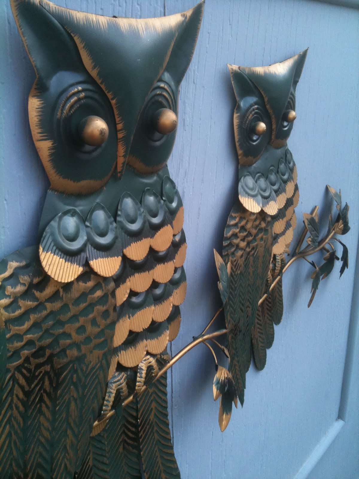 SEATTLE JUNK LOVE: SOLD- groovy painted metal owls wall-art - $35