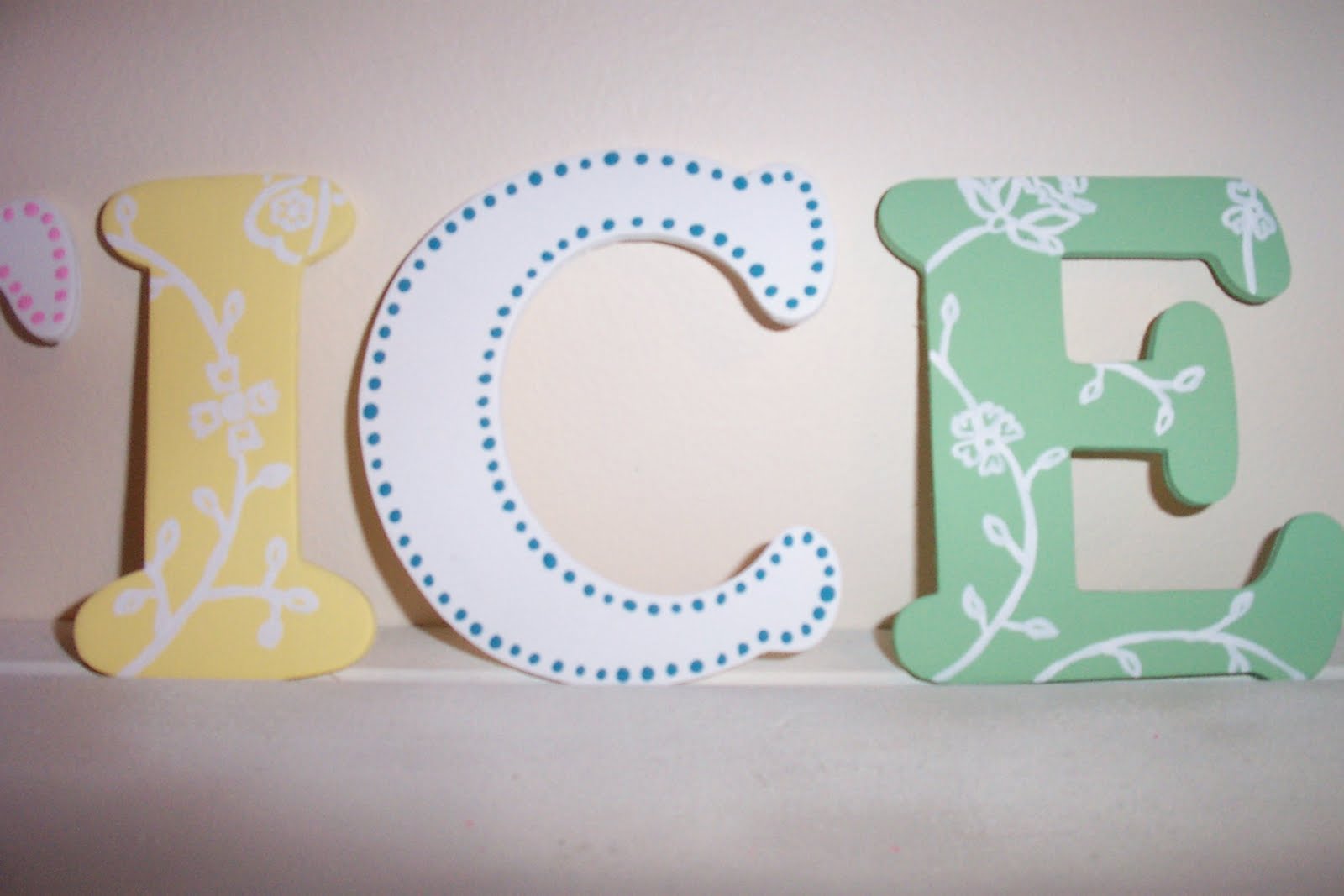 Deliliah Designs: Painted Wooden Letters