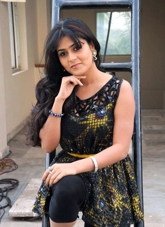 Telugu Actress Hot Pics: Rekha_rana Hot Photos Videos Biography ...