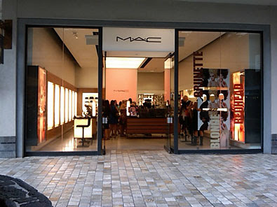 beautyXpresso: BerryLicious: M·A·C Store