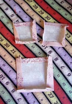 Cotton Kiwi: Tiny Doll Carrier Tutorial (pic heavy)