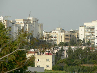 Livets hårda skola: Hod Hasharon. (Israel)