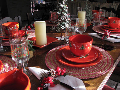 Creative Journeys: A Waechtersbach Christmas Tablescape