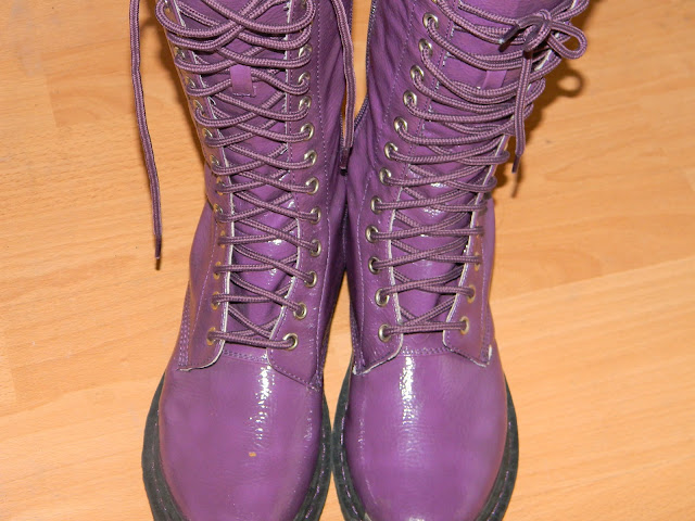 MUOTI CLUB: Botas moradas