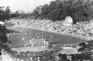 Fútbol Internacional 90: El partido de la muerte, Start - Flakelf, 1942