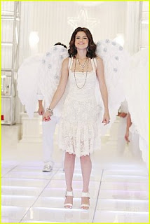 C.Y.E.J.N.: Vea a Selena Gomez como un "angelito"