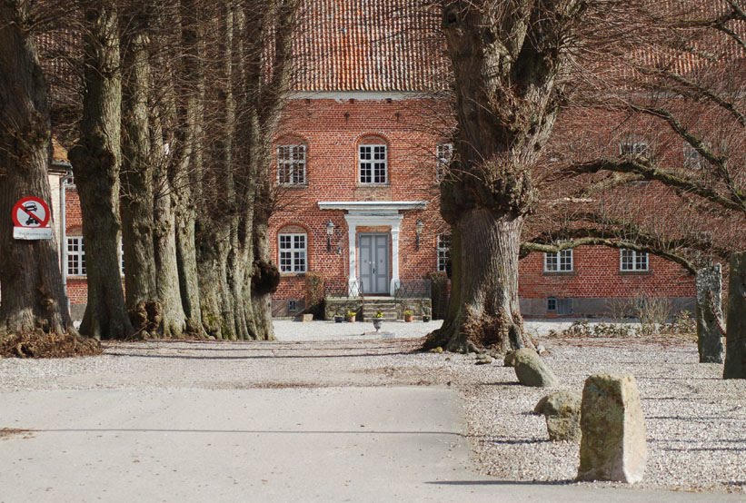 Church and Manor in Denmark: Rosmus church / Rosmus kirke and Rugård ...