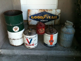 VINTAGE KLASS: Vintage gas station items